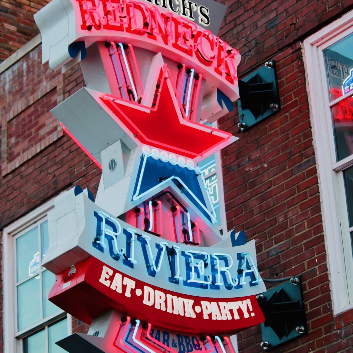 Custom Neon Signs & Repair Nashville | LED Signs | Joslin & Son Signs